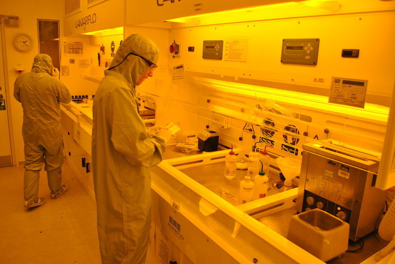 What Is a Modular Laboratory Clean Room? - Citizen Effect
